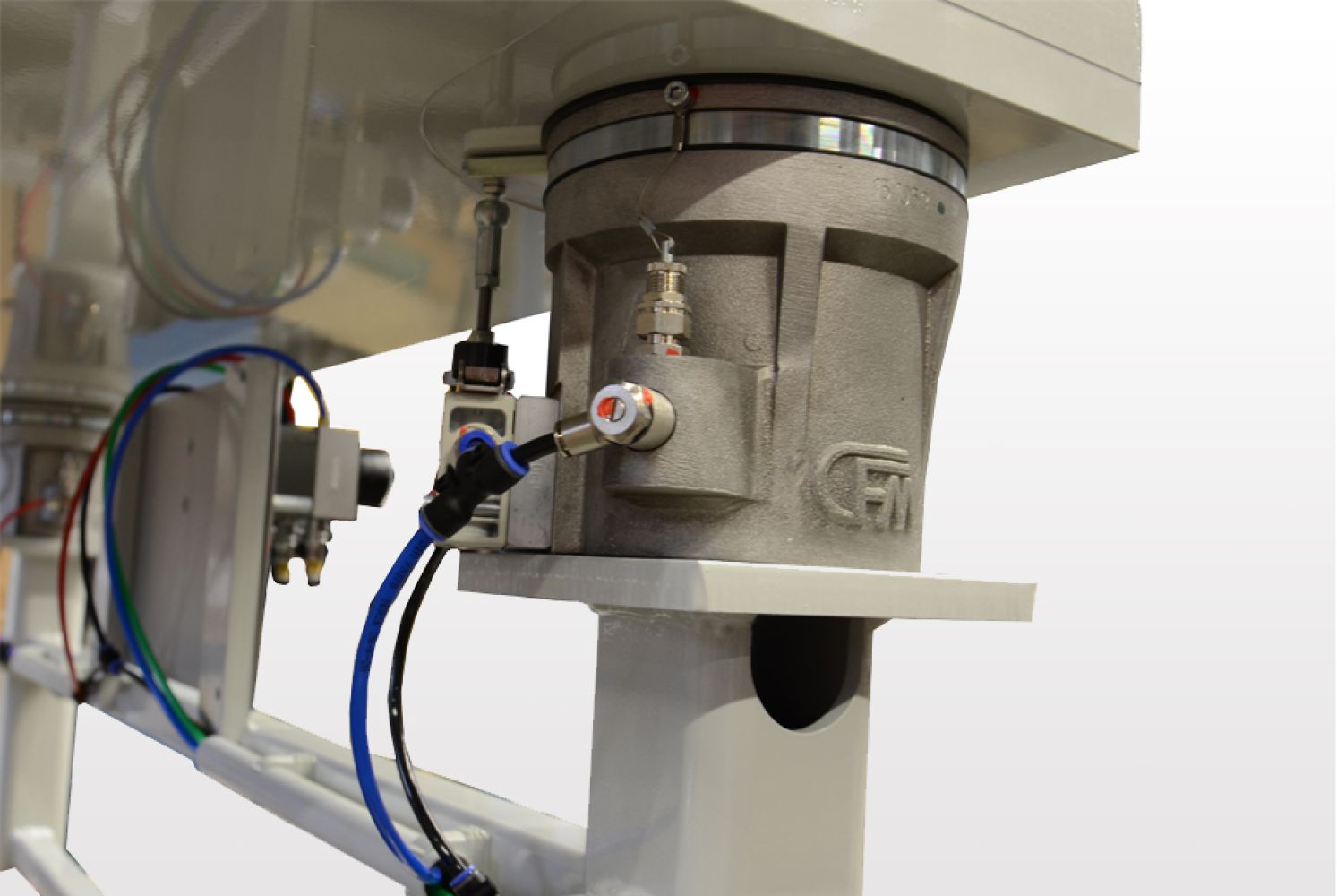 Vibration-Isolated Clamping Tables | CFM Schiller GmbH